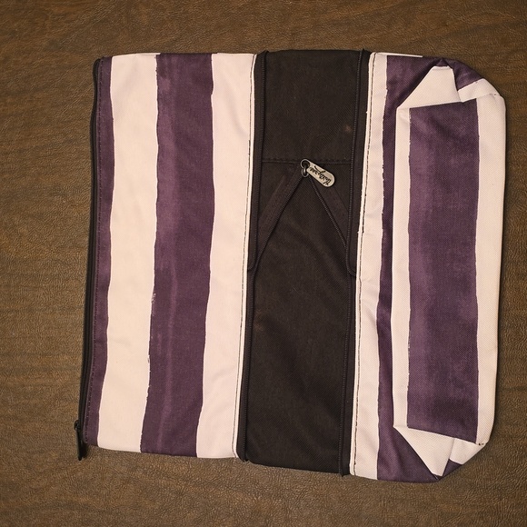 thirty-one | Bags | Thirtyone Size Up Expandable Pouch | Poshmark